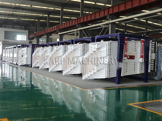 8 sets gyratory screen for fracturing sand on customer site - Xinxiang ...