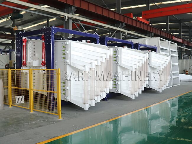 8 sets gyratory screen for fracturing sand on customer site - Xinxiang ...